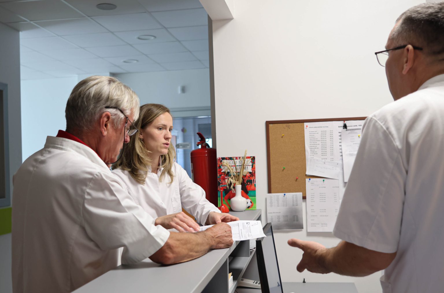 Prva laparoskopska operacija ehinokokne ciste jetre u dječjoj dobi ...